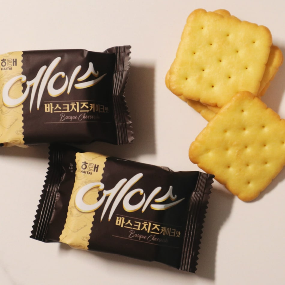 [Haitai] Ace Basque Cheesecake 121g 해태 에이스 바스크치즈케이크맛 – Koryo Mart (K ...